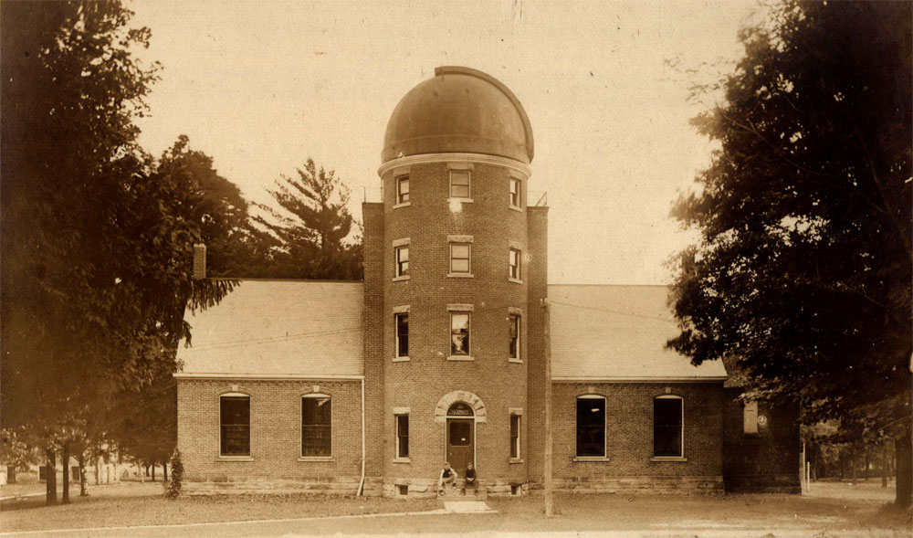 Warner and Swasey « Observatories and Instruments