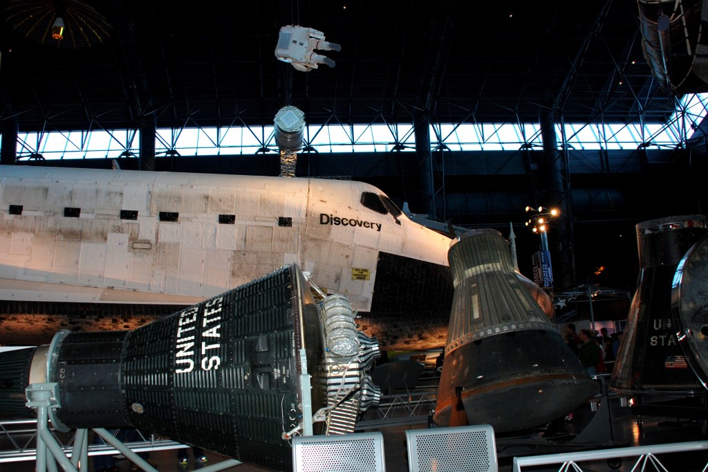 Visiting Space Shuttle Discovery (Steven F. Udvar-Hazy Center ...